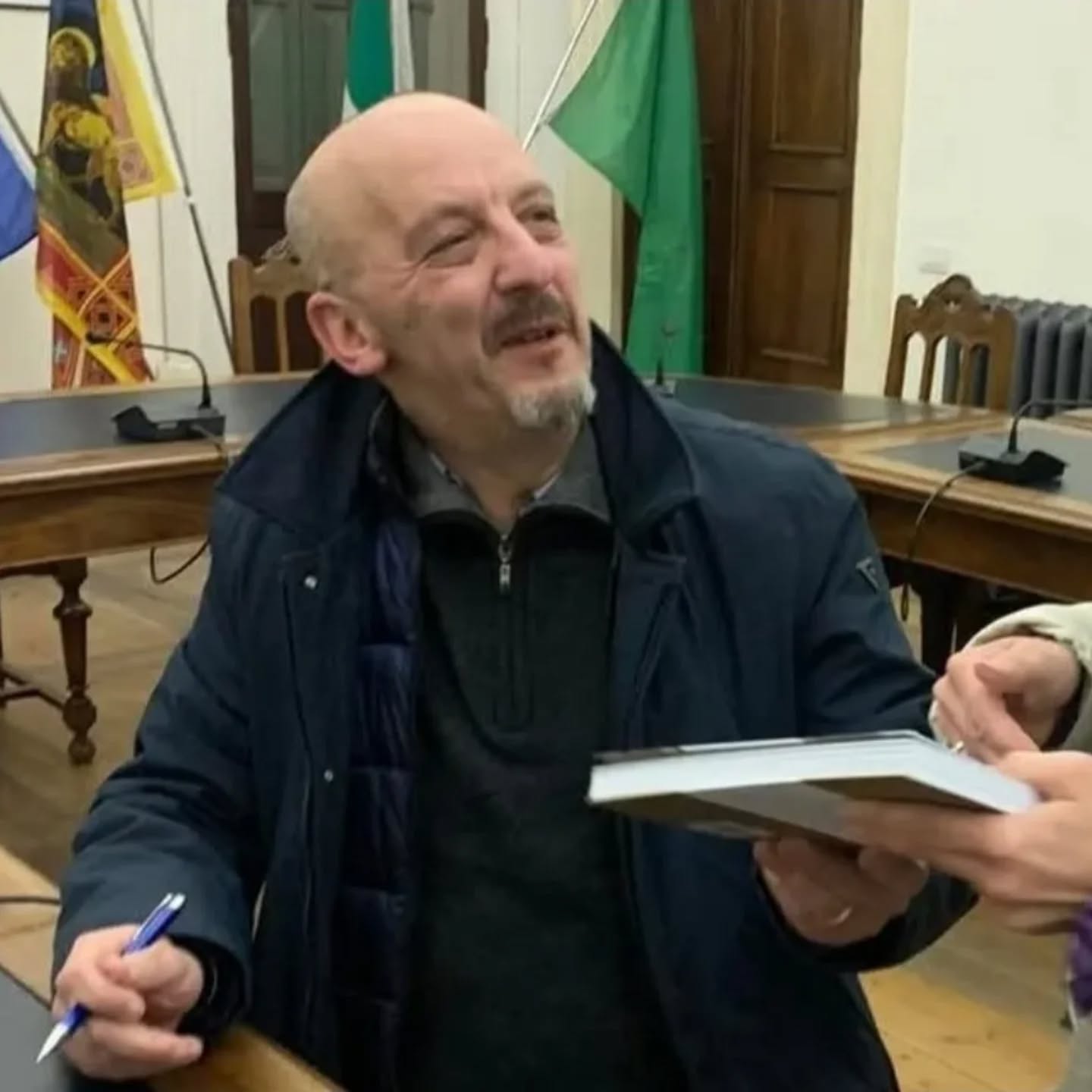 L'applauso: il gesto che ha attraversato le antiche civiltà - Ermes
